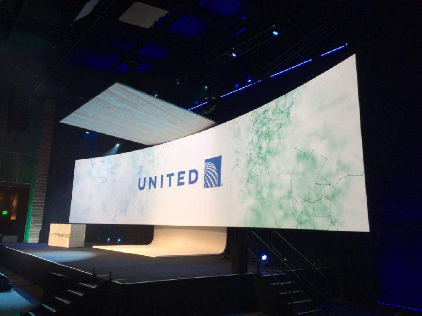 Thearent - SET Frame - front projection screens