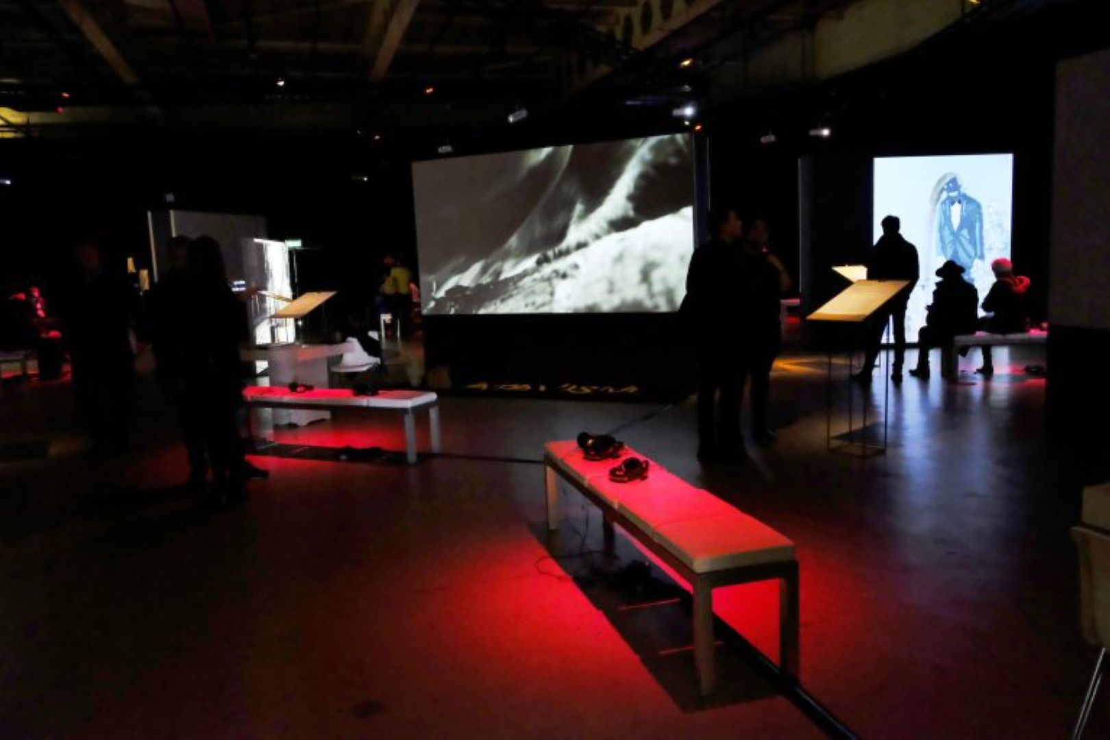 Thearent - SET Frame - front projection screens