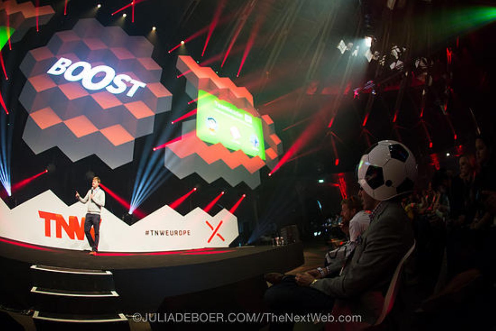 Thearent - Shaped Projection Screens, the ultimate solution for all your custom projection needs ...